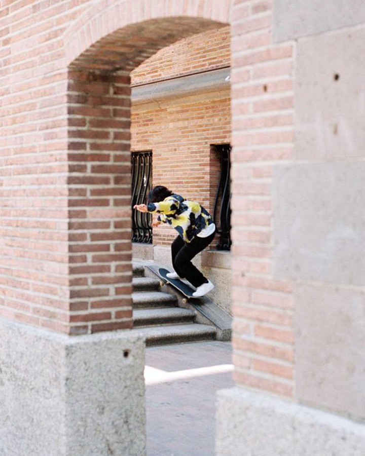 HUF / Downtown LA with Sam Narvaez – Source